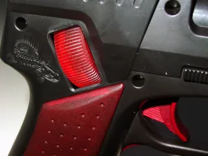 MonsterGecko Pistol Mouse FPS Review - Phoronix