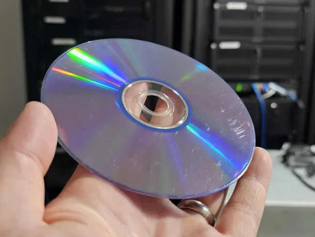 Linux 6.17 Looks To Drop The pktcdvd Packet Writing CD/DVD Driver ...
