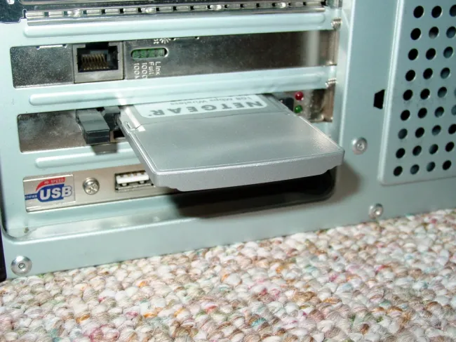 Linux Looks Toward Dropping Very Old WiFi Drivers - Phoronix