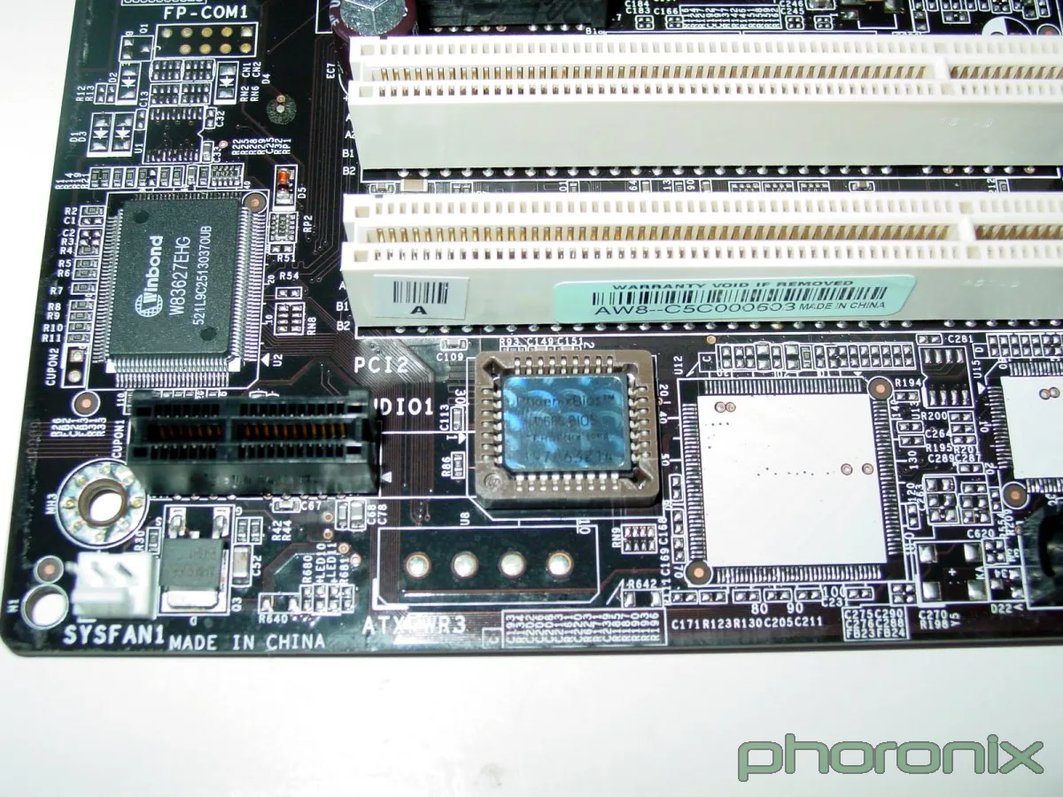 [Phoronix] Abit AW8 (i955X) Image (Abit Aw8 Expansion)