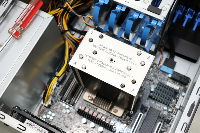 AMD EPYC 4004 Benchmarks: Outperforming Intel Xeon E-2400 With ...