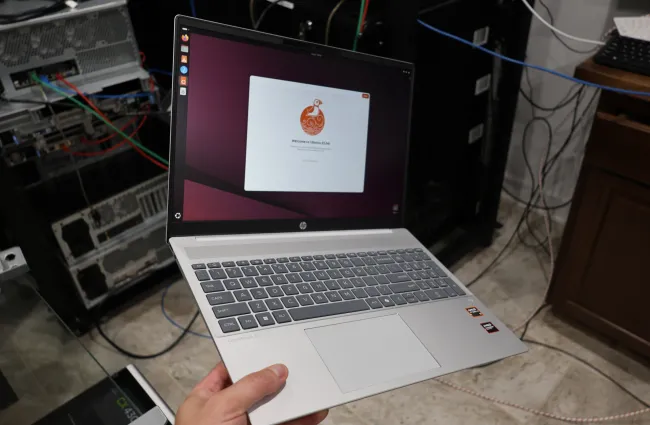AMD Ryzen AI 5 340 Windows 11 vs. Ubuntu Linux Performance For Budget ...