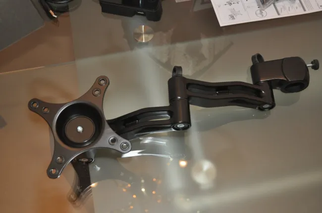 ARCTIC Z1 Monitor Stand Review - Phoronix