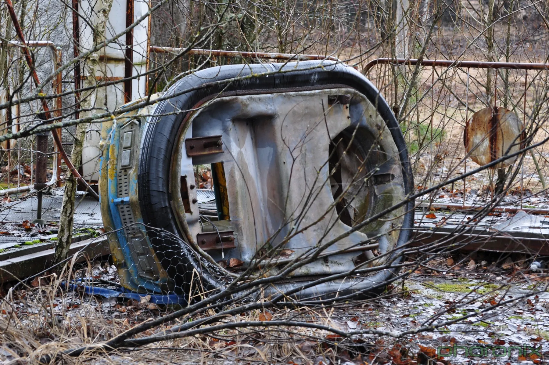 [Phoronix] Touring Chernobyl In 2010: Pripyat Bumper Car