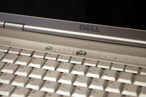 Dell Inspiron 1525 Notebook Review - Phoronix