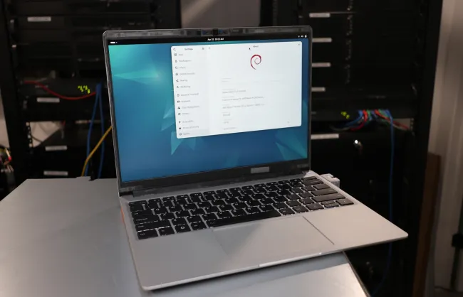 CachyOS, Clear Linux & Debian 13 Deliver The Best Performance On ...
