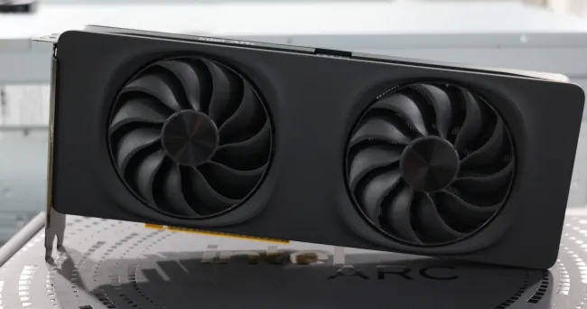 Intel Arc B580 Graphics Open-Source Driver Linux Gaming Performance ...