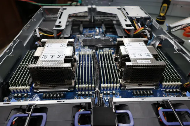 Cache Aware Scheduling Raises Performance For Intel Xeon 6 Granite Rapids - Phoronix