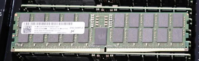 MRDIMM 8800MT/s vs. DDR5-6400 Memory Performance With Intel Xeon 6 Review - Phoronix