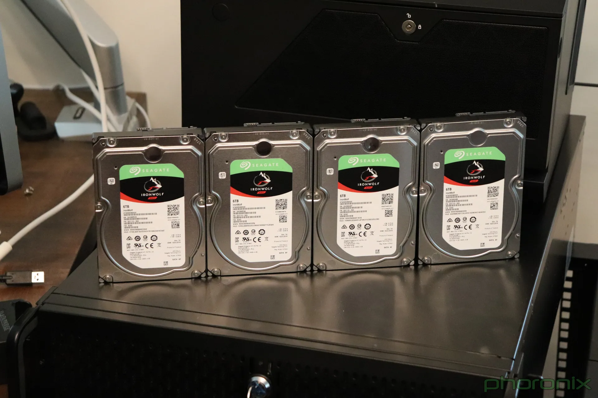 Phoronix Linux 54 Ext4 Xfs Btrfs Raid Performance On Four Hdds Image Linux54 Hdd Raid