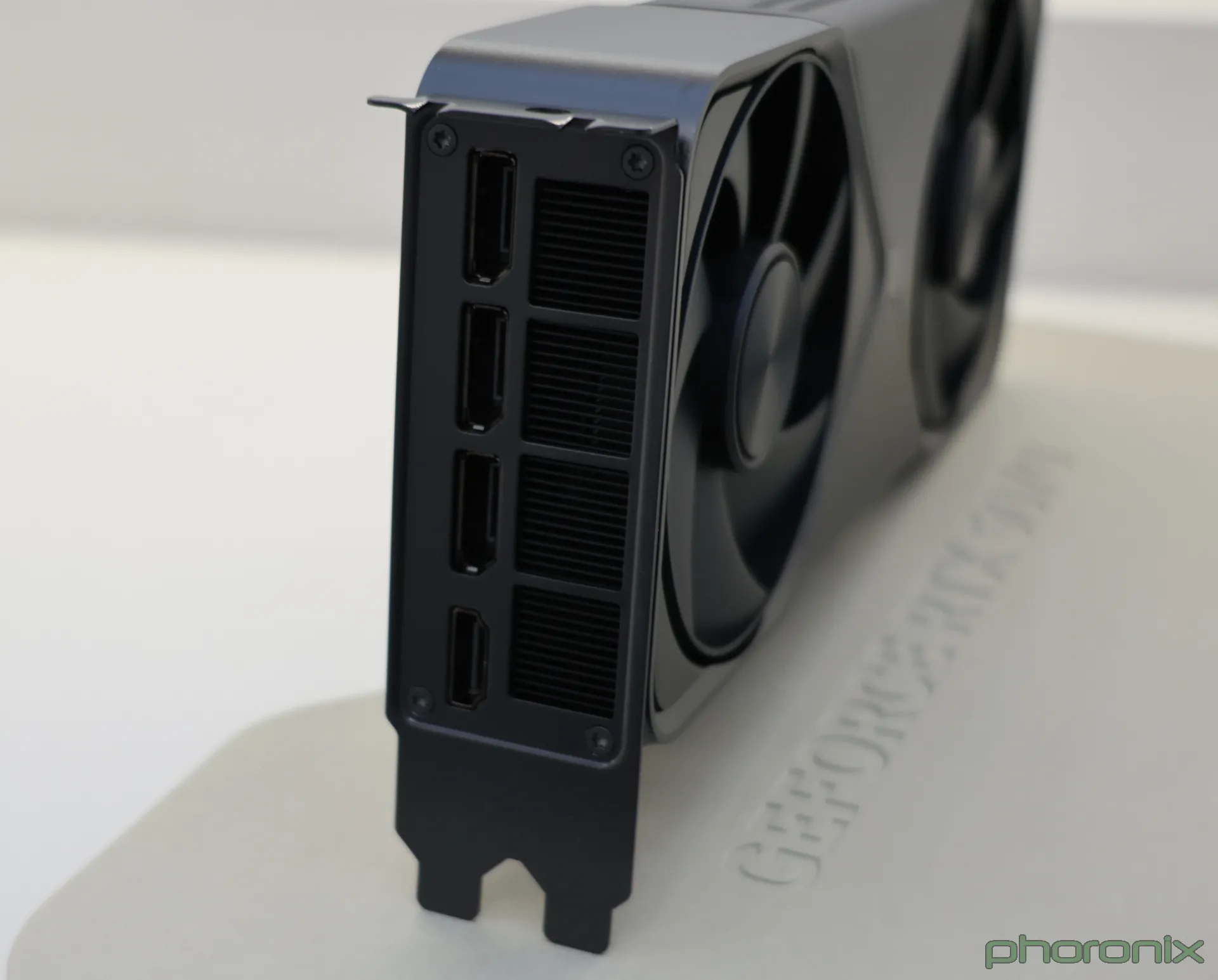 [Phoronix] NVIDIA GeForce RTX 5070 Linux Gaming/Graphics Performance ...