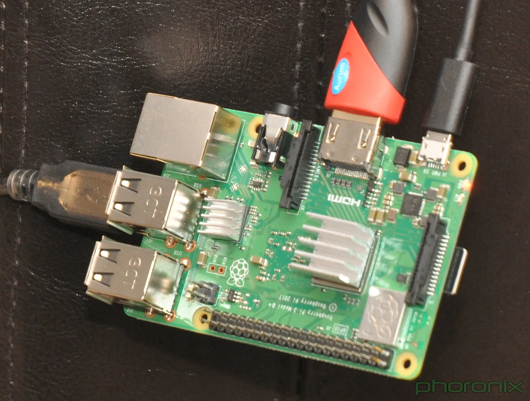 [Phoronix] Raspberry Pi 3 Model B+ WiFi Performance Image (Rpi3bp Wifi 1)