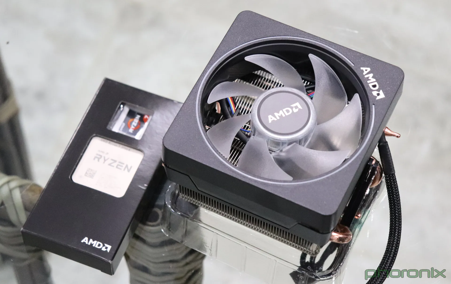 [Phoronix] AMD Ryzen 7 3700X + Ryzen 9 3900X Offer Incredible Linux ...