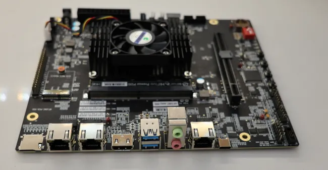 SiFive HiFive Premier P550 RISC-V Linux Performance Review - Phoronix