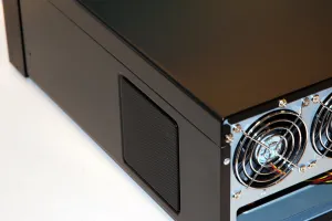 SilverStone Lascala LC13-E Review - Phoronix