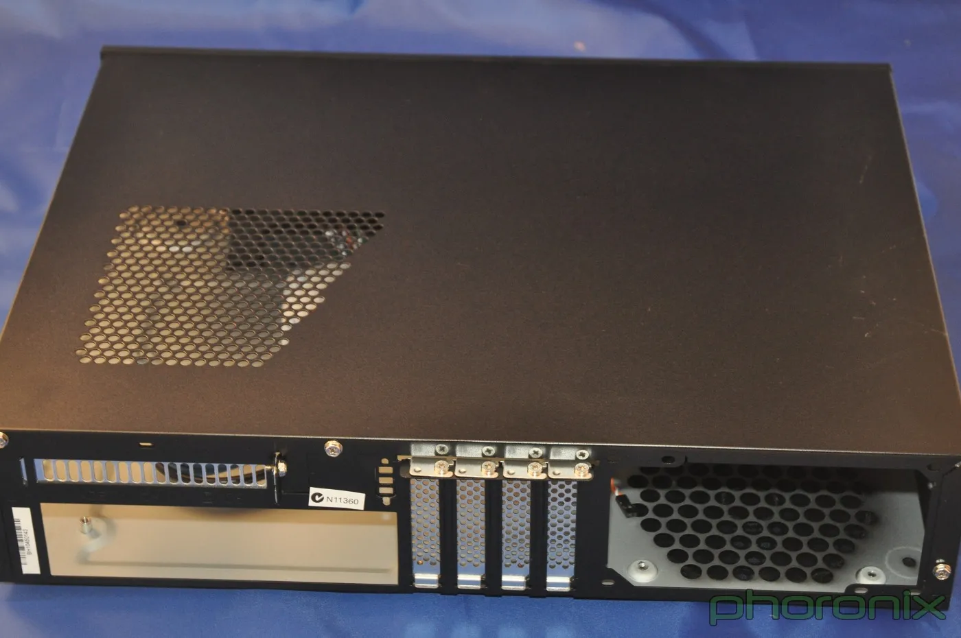 [Phoronix] SilverStone Milo ML03 HTPC Image (Silverstone Ml03 Case4)