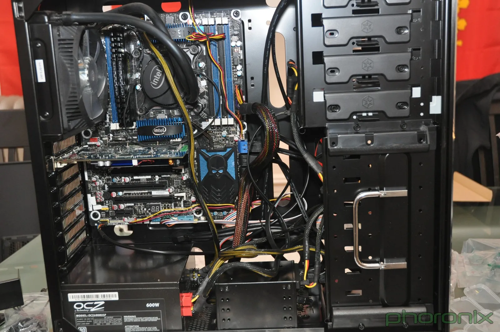 [Phoronix] SilverStone Temjin TJ04-E Evolution Image (Silverstone Tj04e ...