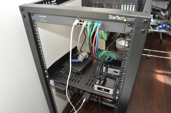StarTech 25U Open-Frame Server Rack Cabinet Review - Phoronix