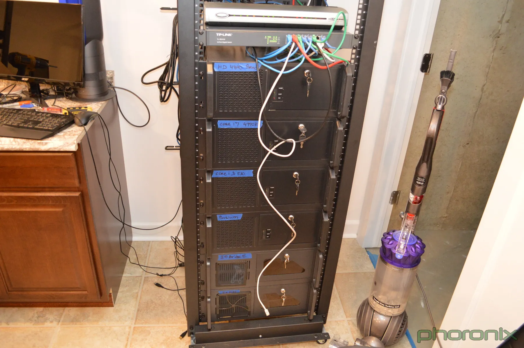 [Phoronix] StarTech 42U Rack Cabinet Make For Nice Low-Cost, Rackmount ...