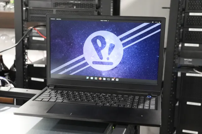 System76 Pangolin Makes For A Nice All-AMD Linux Laptop Review - Phoronix