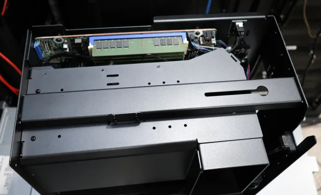 System76 Thelio Astra Reviewed: High-End ARM64 Developer Desktop Review ...