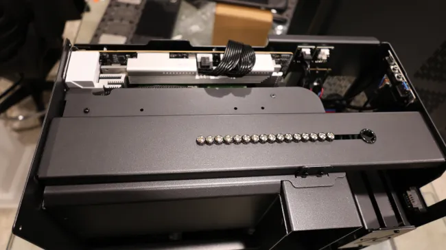 System76 Thelio Major Powered By AMD Ryzen Threadripper 7000 Series ...